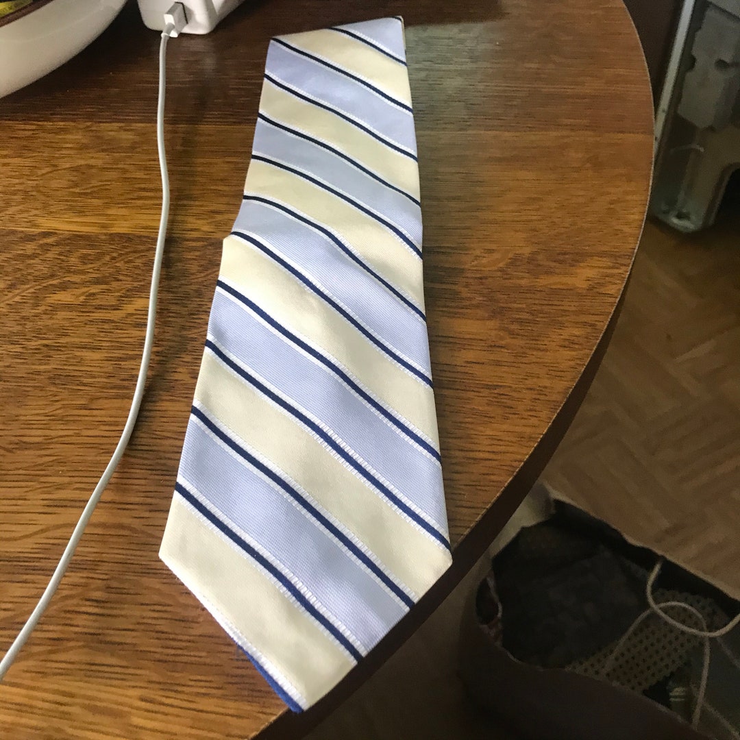 Corbata vintage de seda Nautica azul marino con rayas diagonales en ...