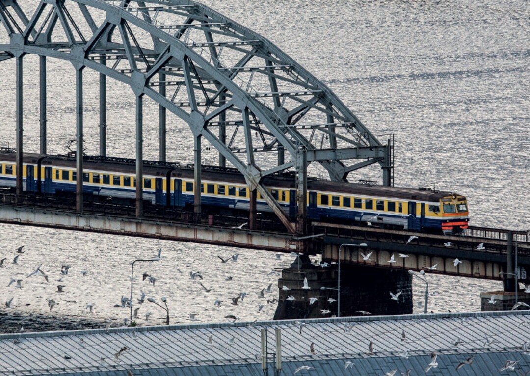 Train on the Railway Bridge Fine Art Photography for Postcrossing or ...