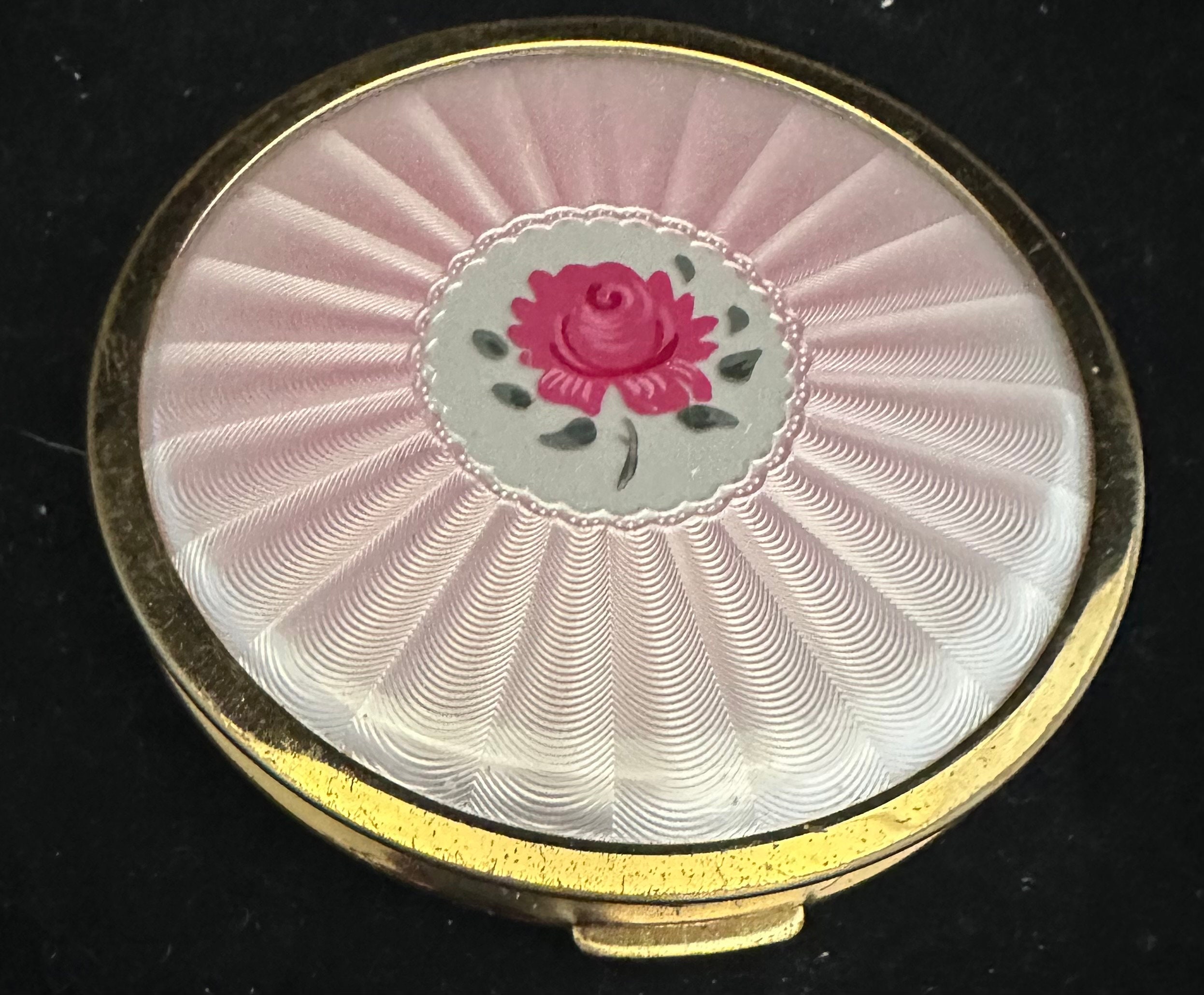 Vintage English Mascot Powder Compact With Pink Enamel Rose ...