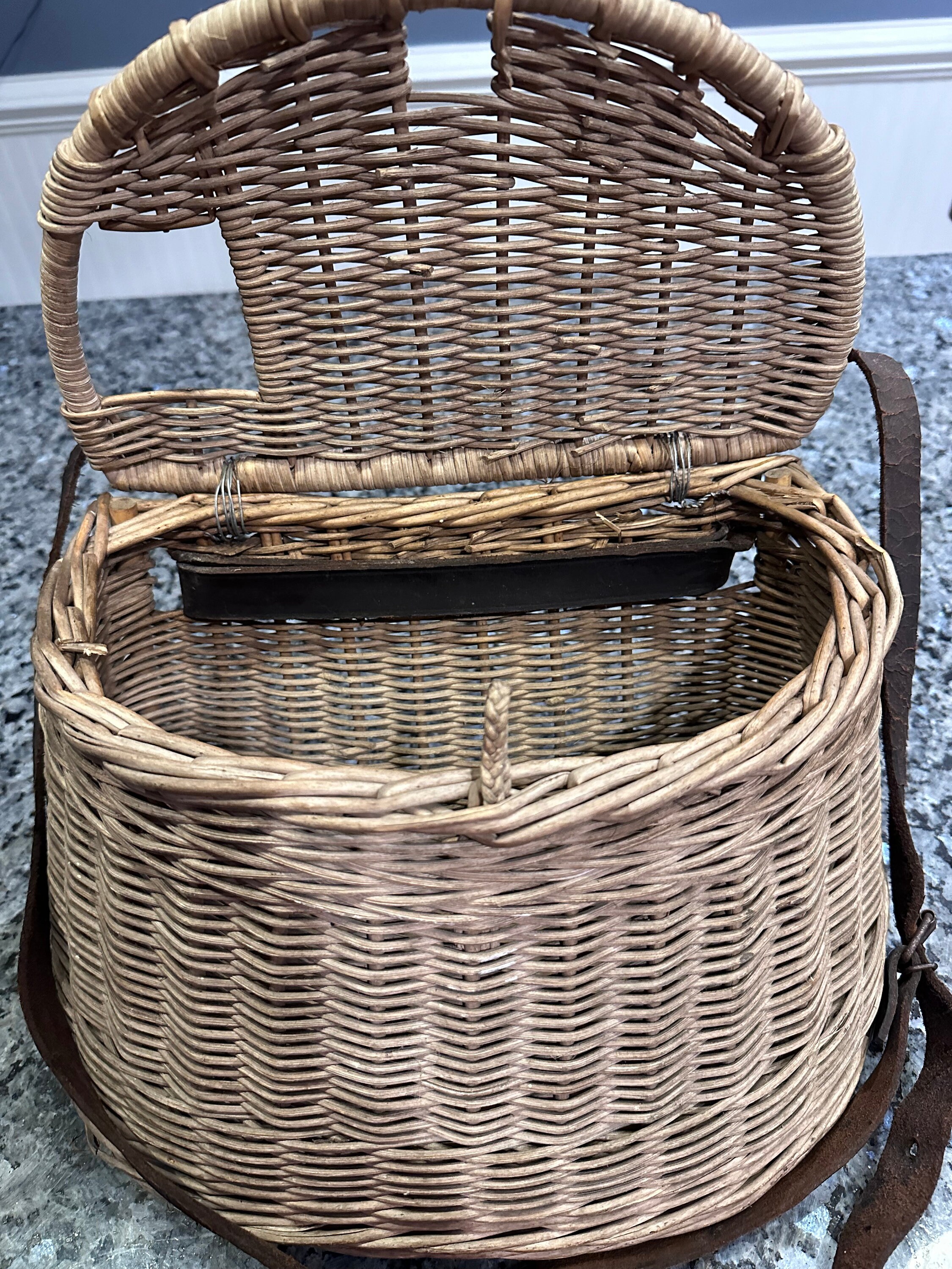 Antique English Fishing Creel Basket With Leather Strap, Salmon, Trout ...