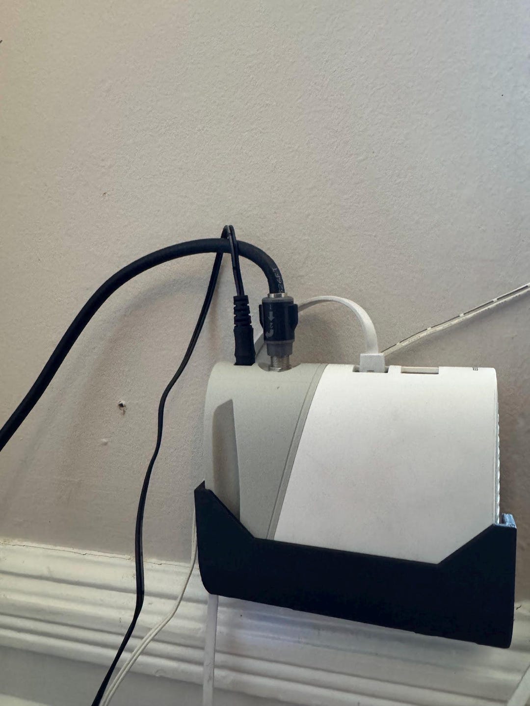 ARRIS Surfboard S33 Wall Mount - Etsy