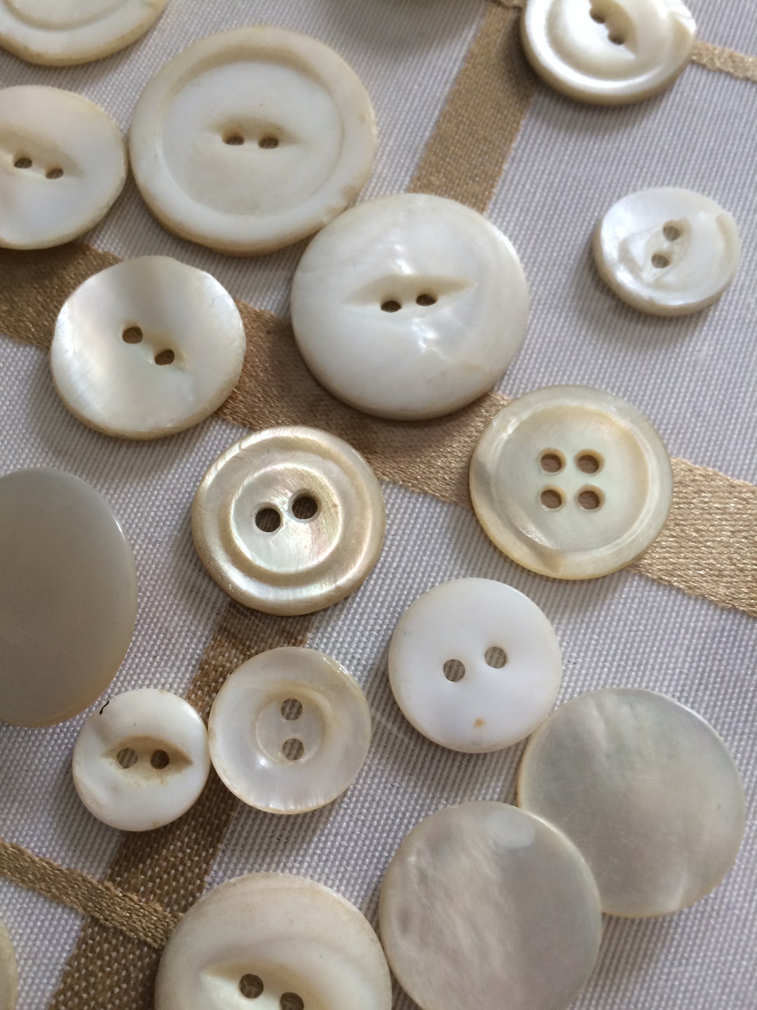 Vintage White off White Buttons 2- Holes and 4-holes Decorative ...