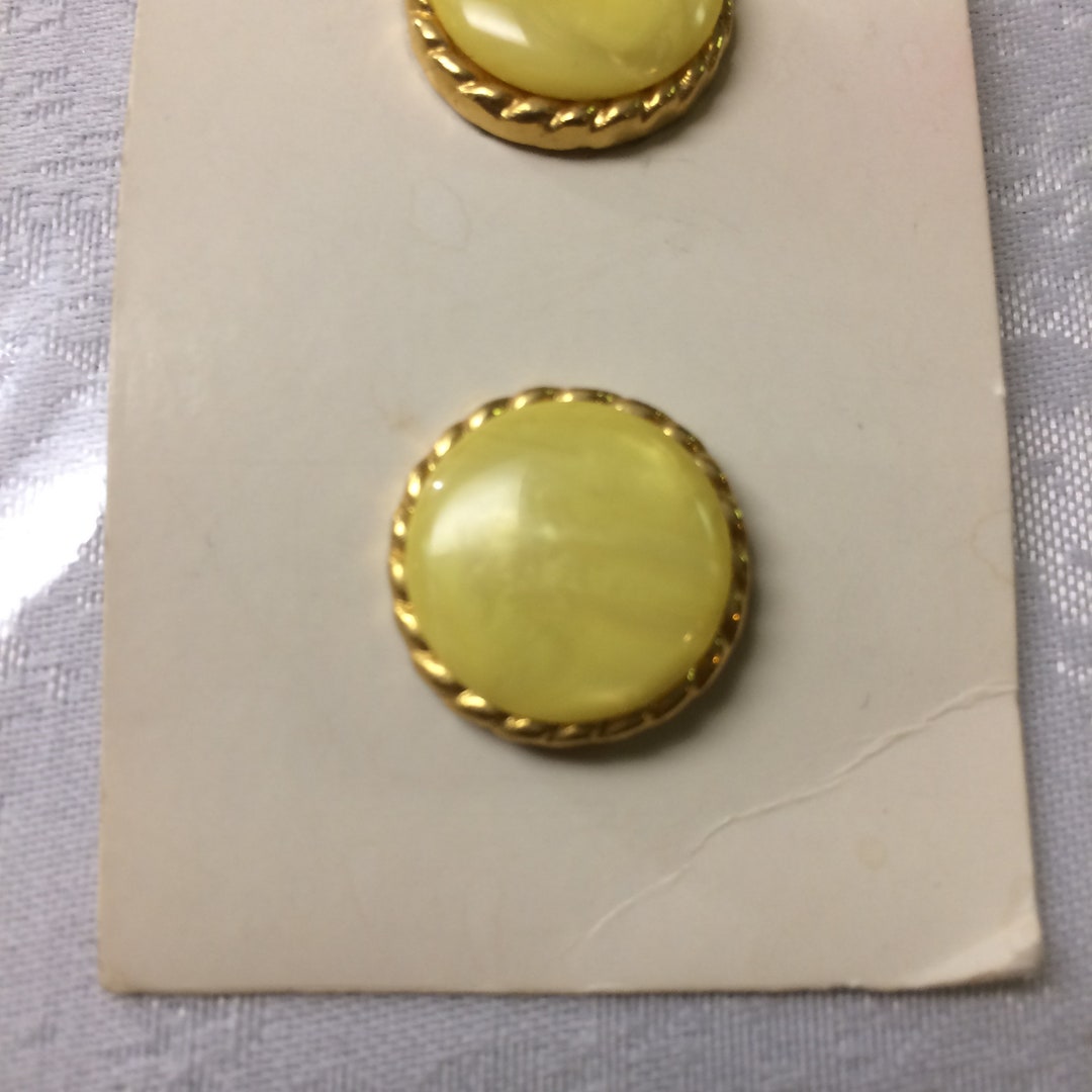 Streamline Vintage Buttons Yellow gold Size 18 Mm Made in - Etsy