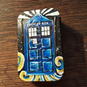 Doctor Who Handpainted ALTOIDS Tin Tardis With Swirls Dr. Who Survival ...