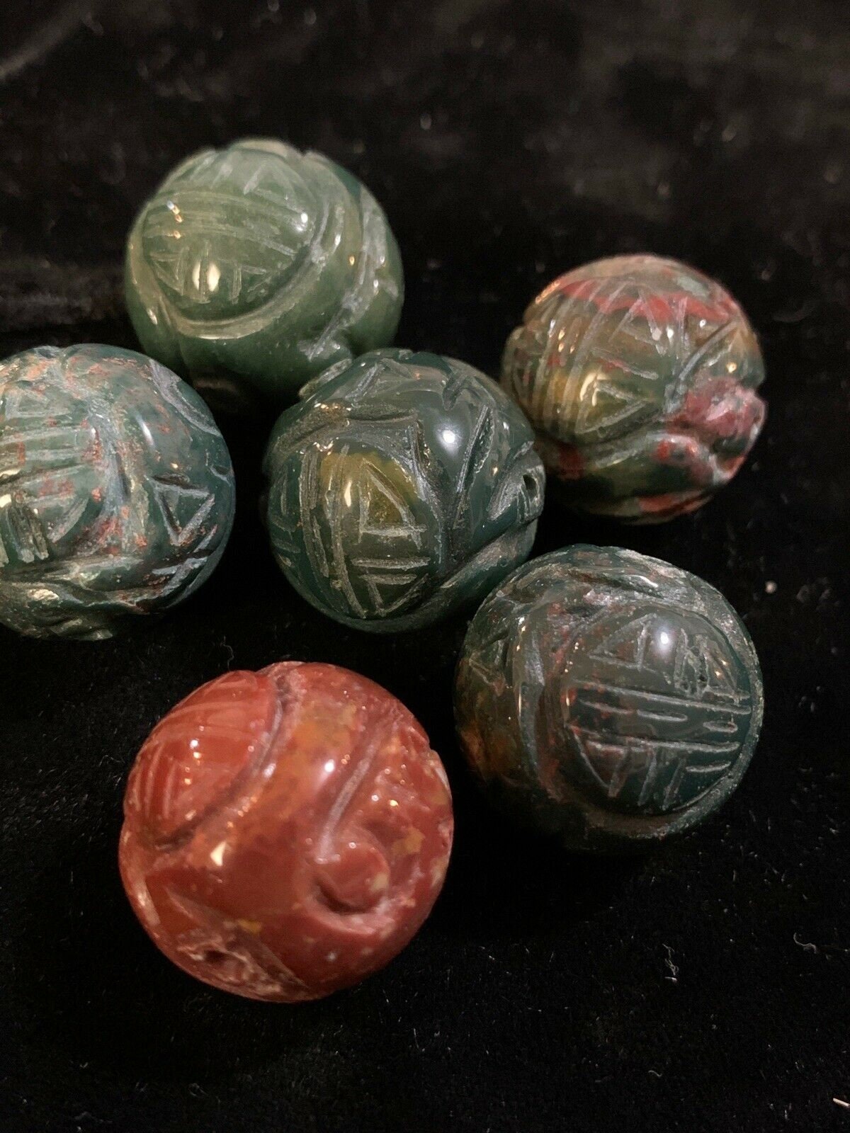 One Vintage Carved Chinese Green Bloodstone Stone Round Bead W/shou ...