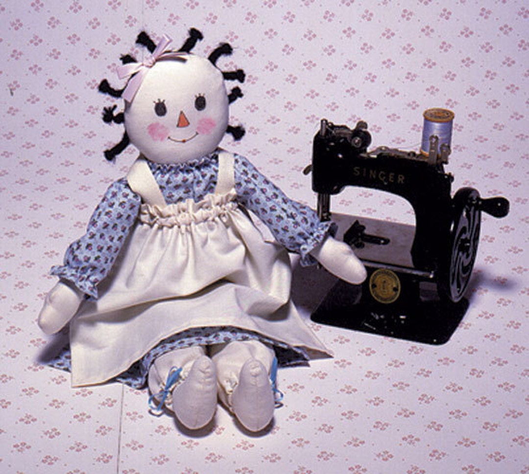 Buttons N' Bows Easy to Sew Doll Pattern From Carolee Creations ...