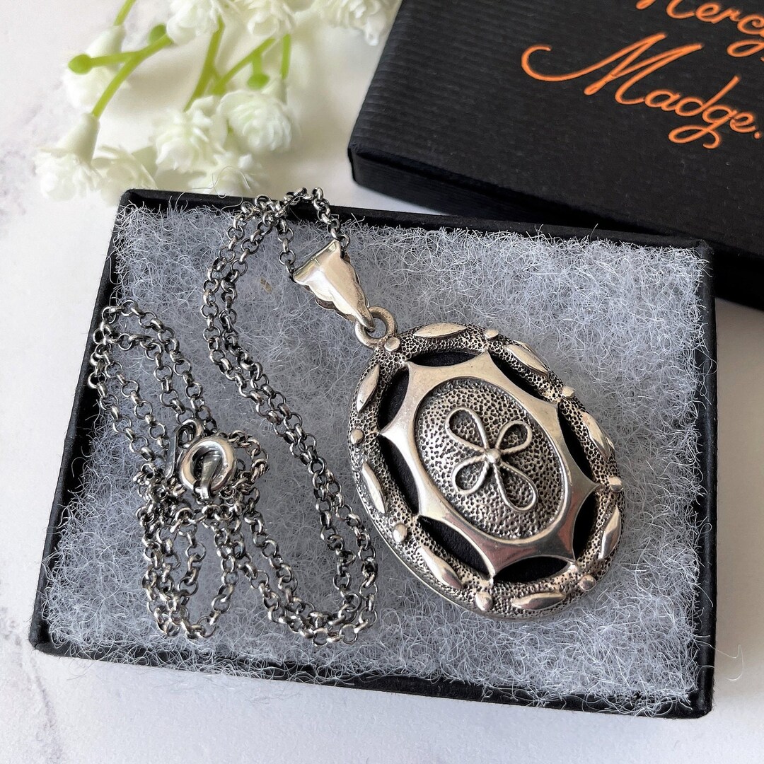 Vintage Art Nouveau Style English Silver Locket. Antiqued Sterling ...