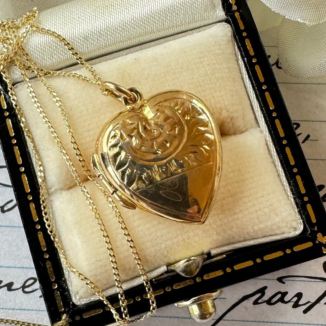 Antique Art Nouveau 9ct Gold Love Heart Locket Necklace. Edwardian ...