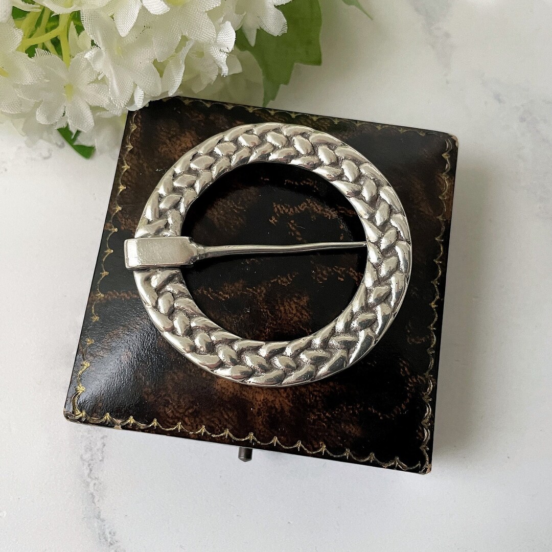 Alexander Ritchie Iona Silver Celtic Annular Ring Brooch. Antique ...