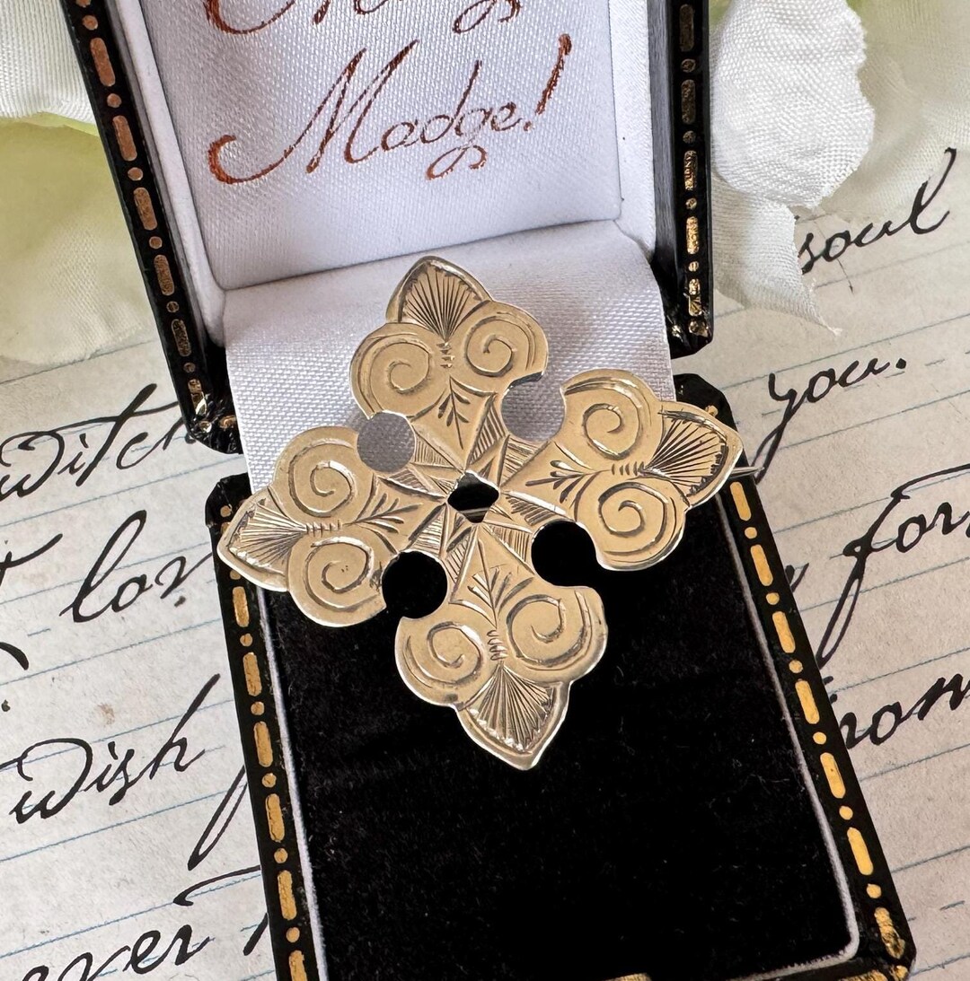 Victorian Sterling Silver Bottony Cross Brooch: Renaissance Engraved ...