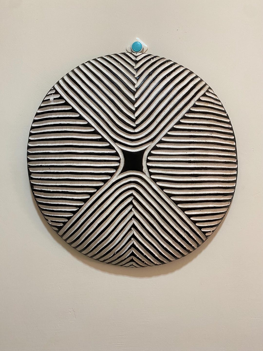 Round Wood Shield, Handmade Art for Wall Hanging - Etsy