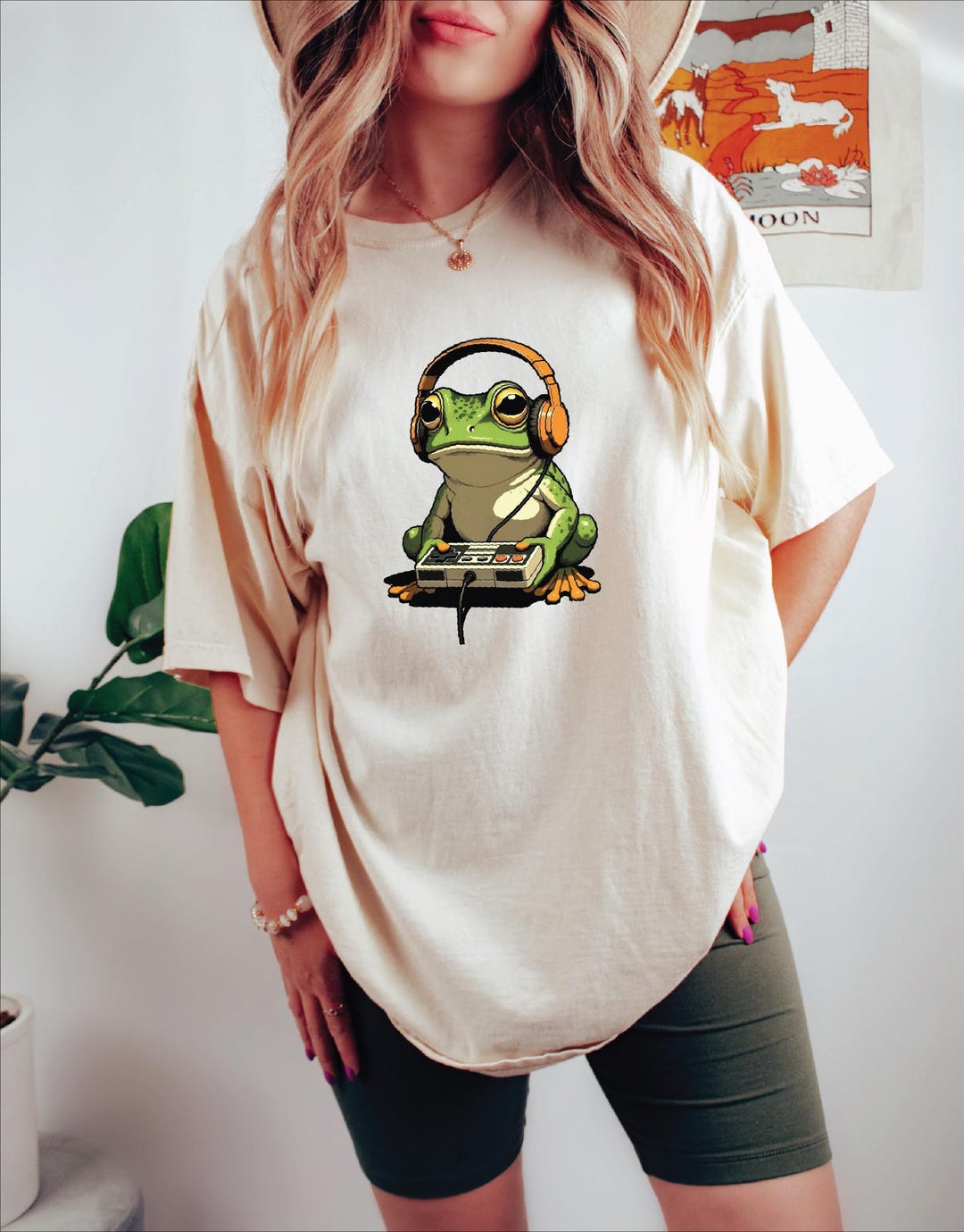 Japanese Gamer Frog, Cute Frog Gamer Tee, Kawaii Animal Gaming Top, Fun ...