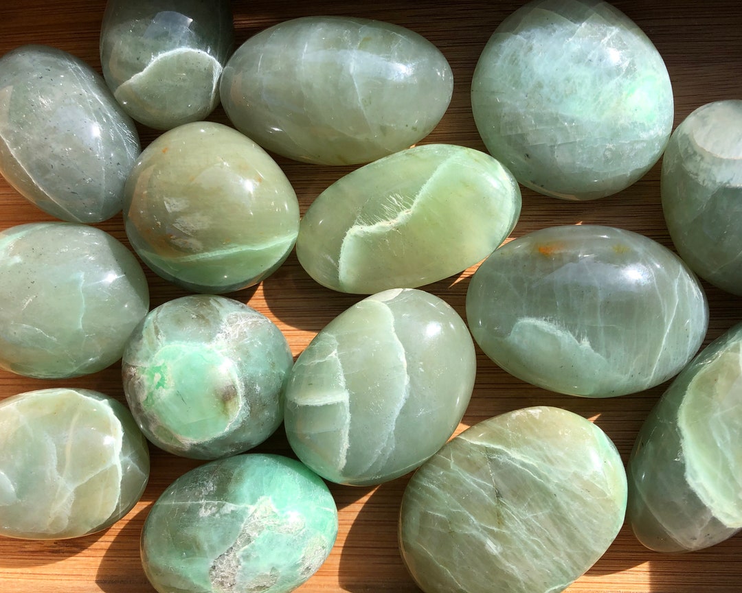 One Garnierite Palm Stone - Shimmery Garnierite Palmstone - Worry Stone ...