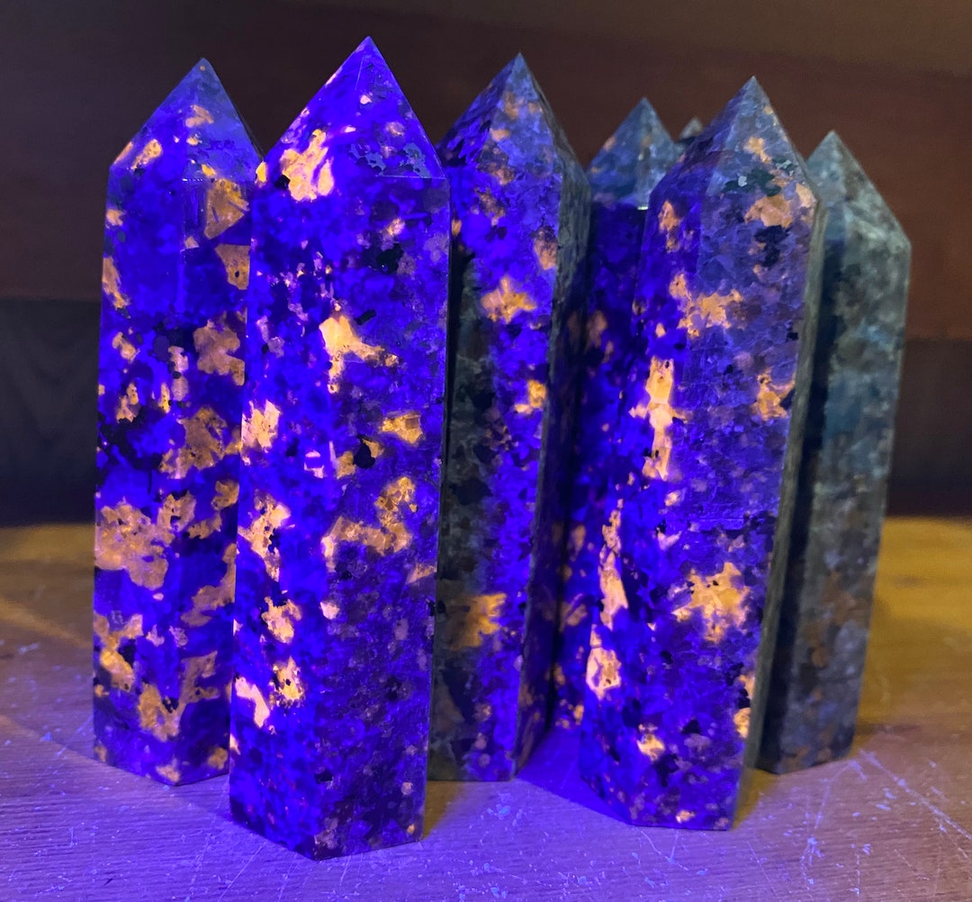 One 4" Yooperlite Tower, UV Reactive, Self Standing Polished Crystal ...