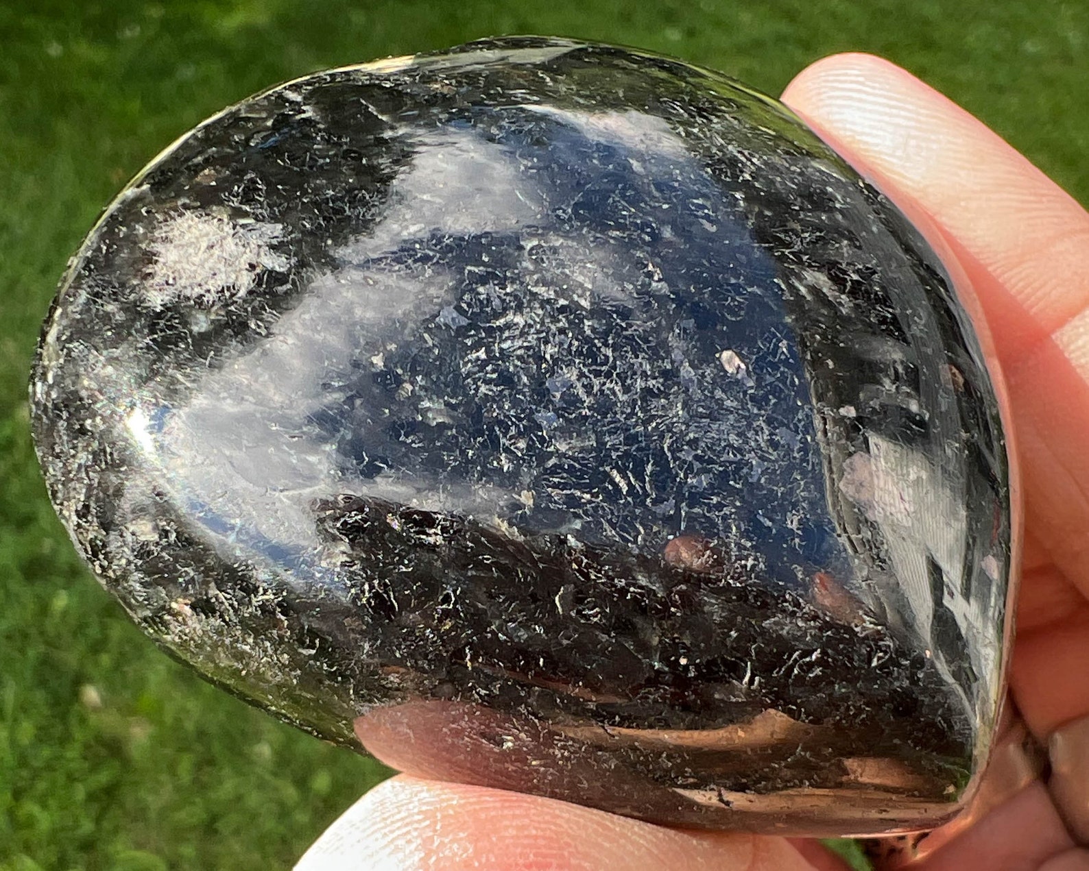2.3" Nuummite Heart, Bronzite Gabbro Heart, Norite, Coppernite Heart ...