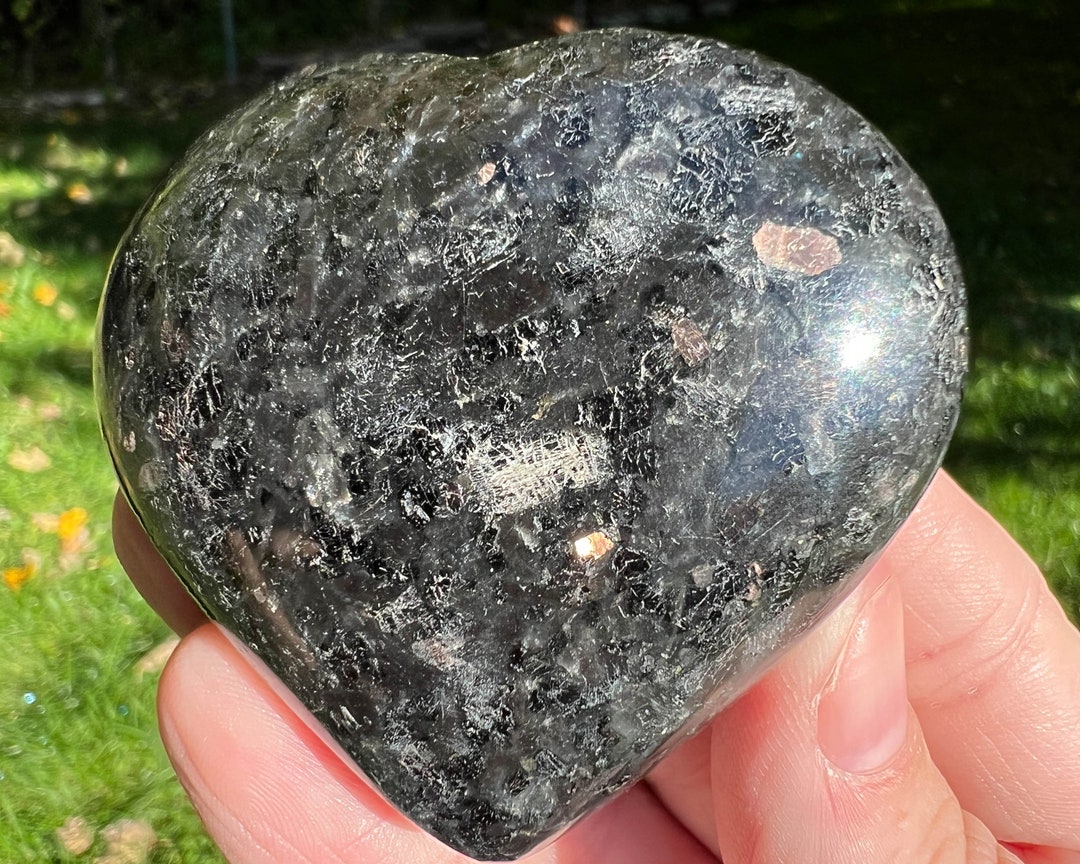 2.3" Nuummite Heart, Bronzite Gabbro Heart, Norite, Coppernite, Galaxy ...