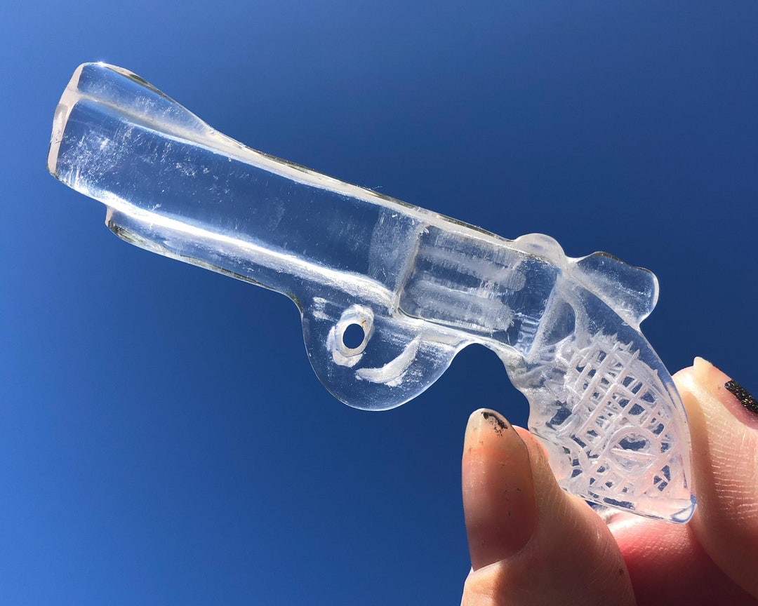 Quartz Crystal Gun Carving Tiny Revolver Handgun Figurine Clear Quartz ...