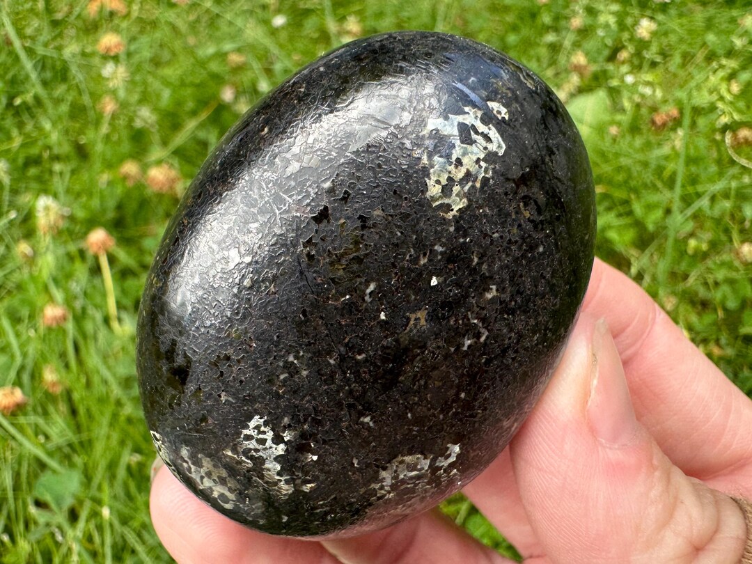 Nuummite Palm Stone, Bronzite Gabbro Palm Stone, Coppernite Palmstone ...