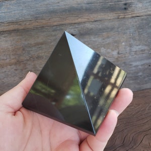 Obsidian Pyramid: Large Jet Black Obsidian Five 5 Sided Pyramid ...