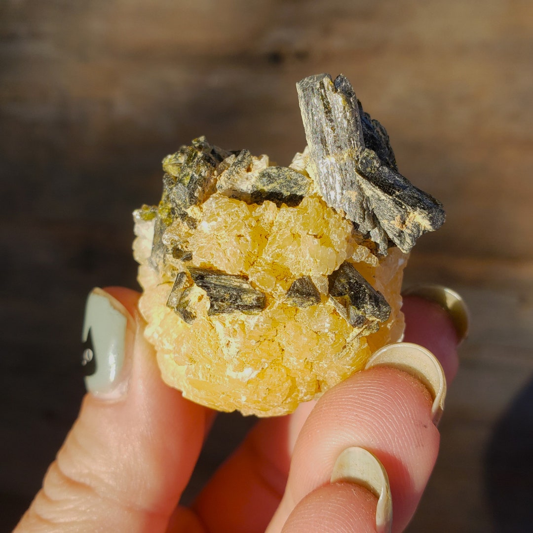 Stilbite Epidote: 49g RARE Botroiydal Orange Opaque Stilbite Formation ...