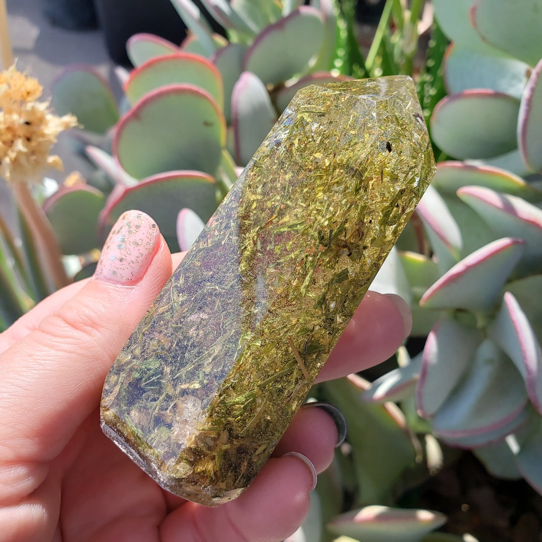 Cannabis Crystal Tower: Weed Flower Filled Crystal Resin Shape Clear ...