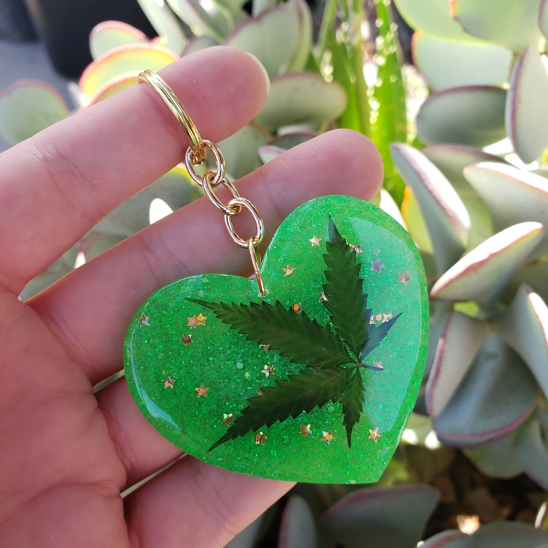 Neon Green Weed Leaf Keychain: Neon Lime Green Flat Heart Glitter ...
