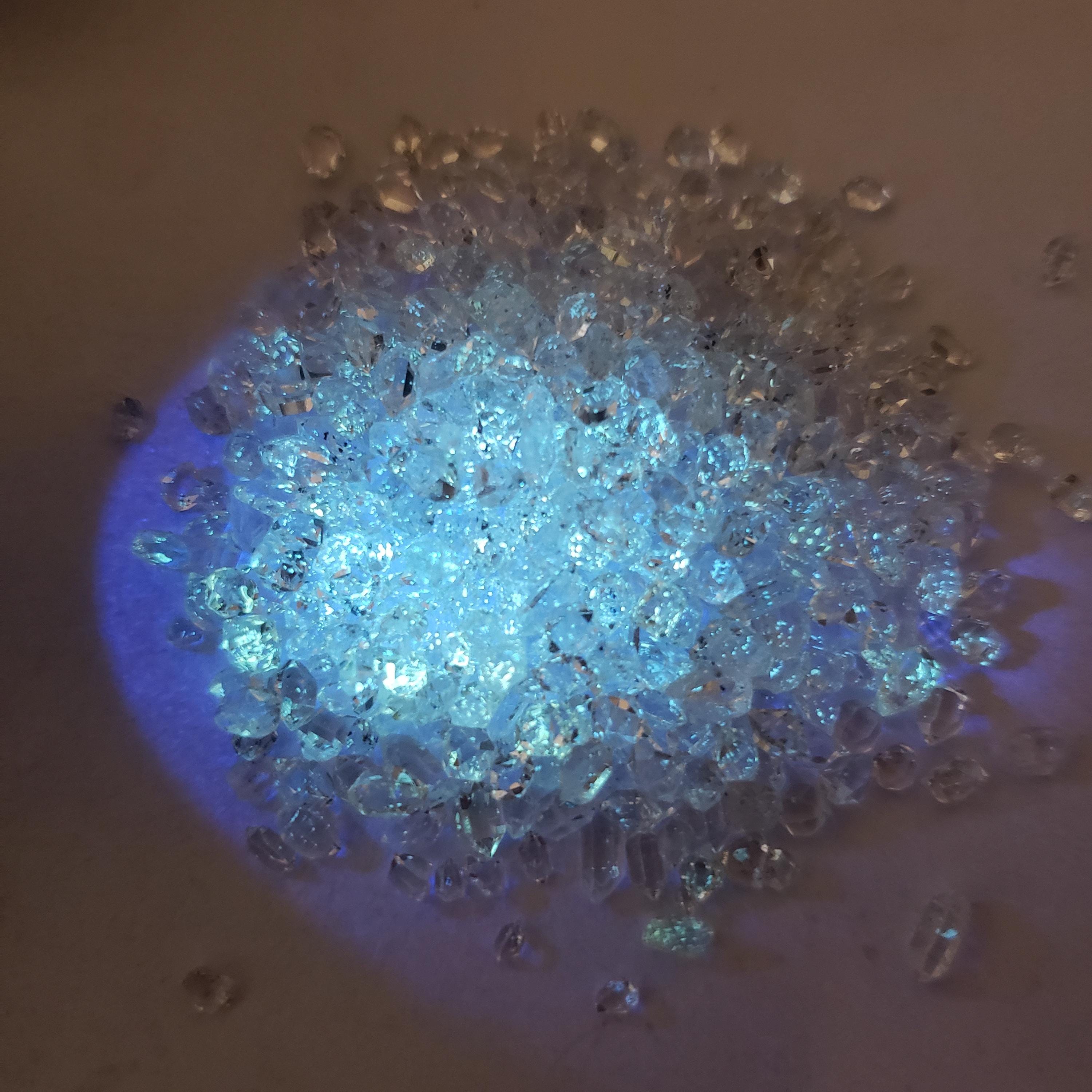 Petroleum Quartz: UV Reactive Gemstones High Graded Glow Yellow Grade A ...