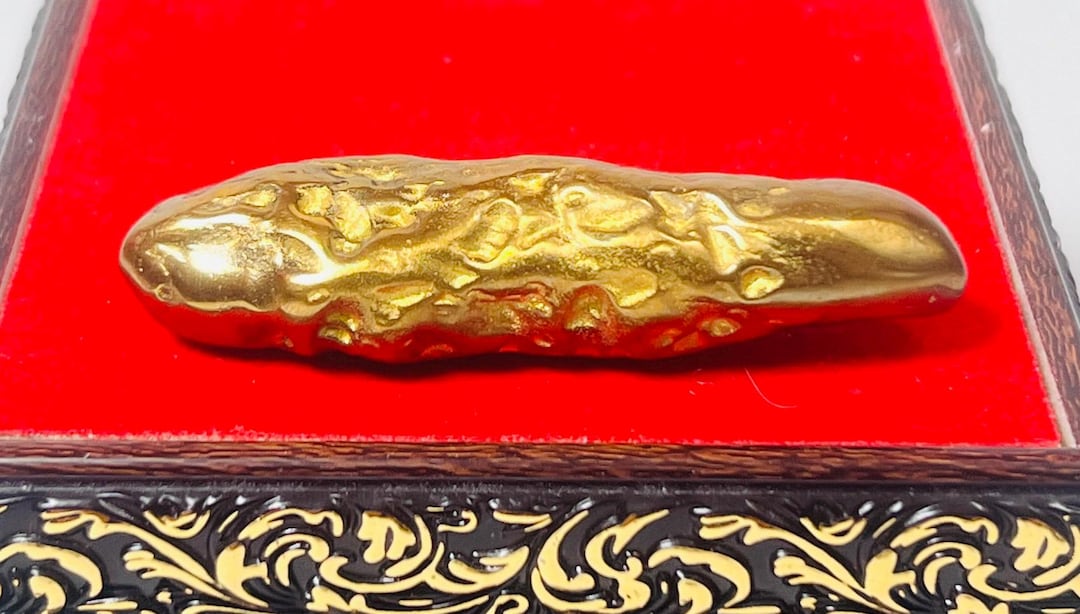 Gold Leklai Amulet: Laos Buffalo Mountain Cave - Wealth & Protection - Etsy