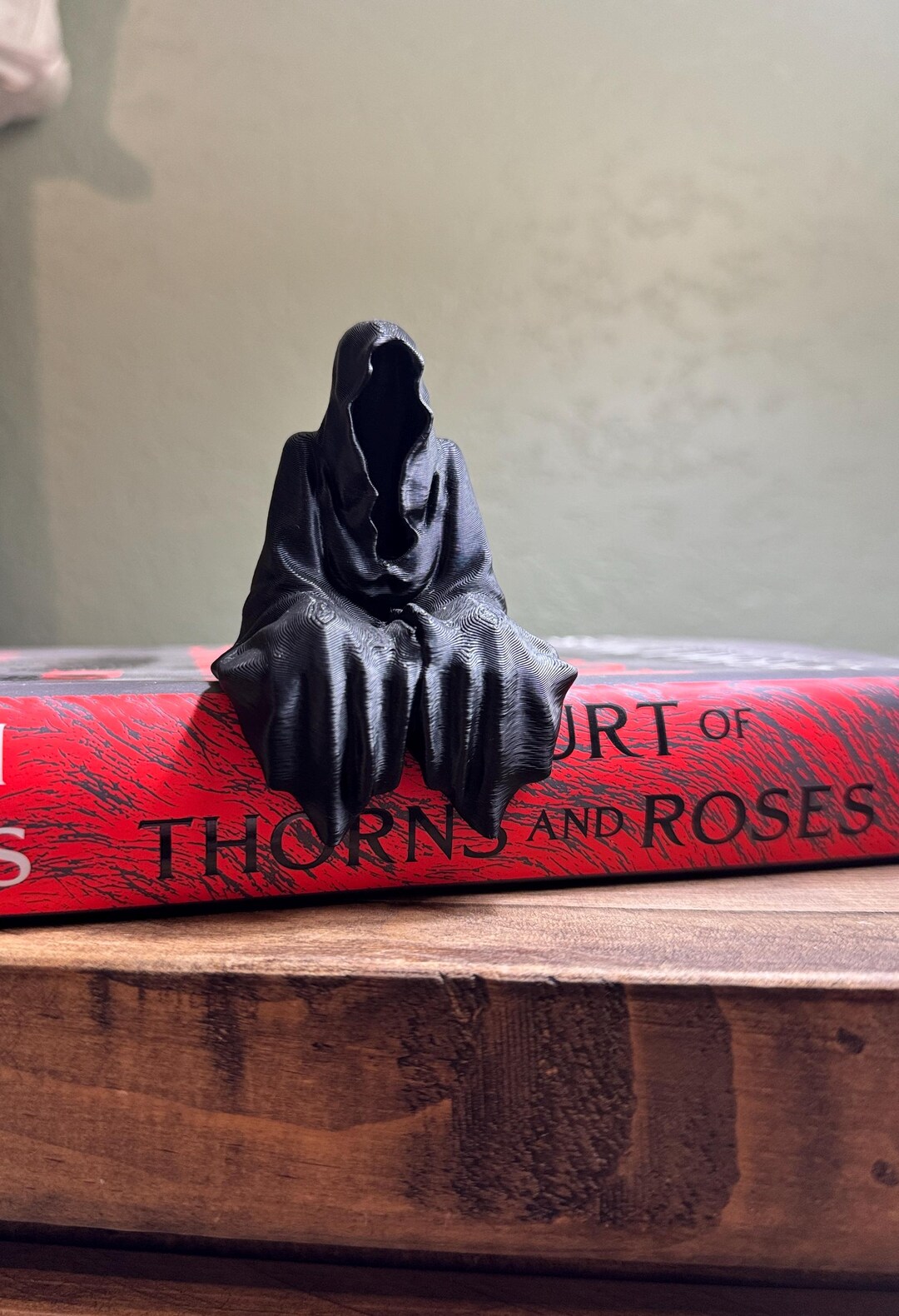 Suriel Figurine (ACOTAR) - Etsy