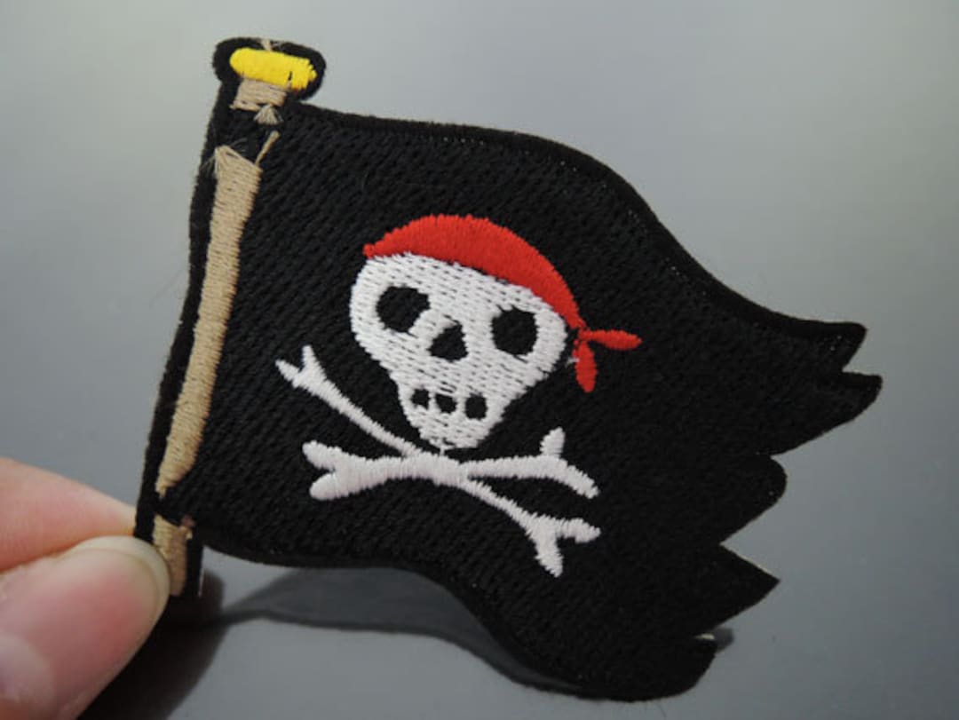 Pirate Patches - Iron on Patches or Sewing on Patch Black Corsair Skull ...
