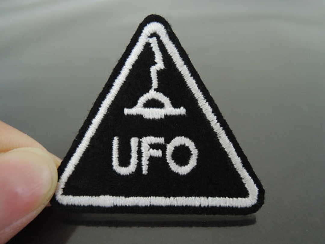 Iron on Patch UFO Patches Black White Letter Patch Triangle Applique ...