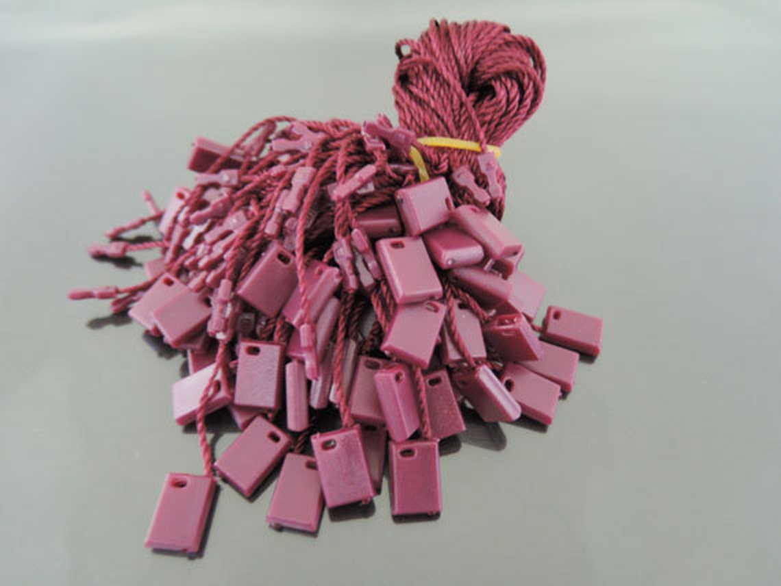 Hang Tag String - 100pcs Siam Red Hang Tag String With Plastic Fastener ...