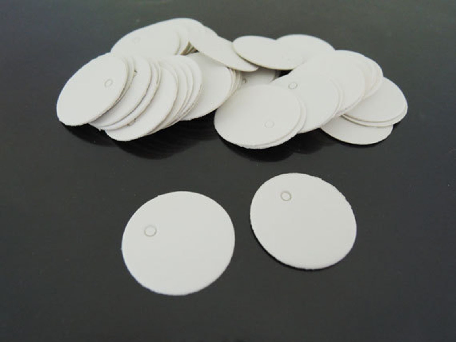 White Paper Tags 50pcs White Gift Tags Small Circle Round | Etsy