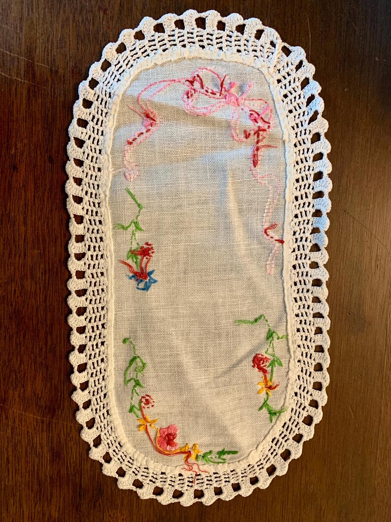 Linen Doily With Floral Bow Embroidery - Etsy