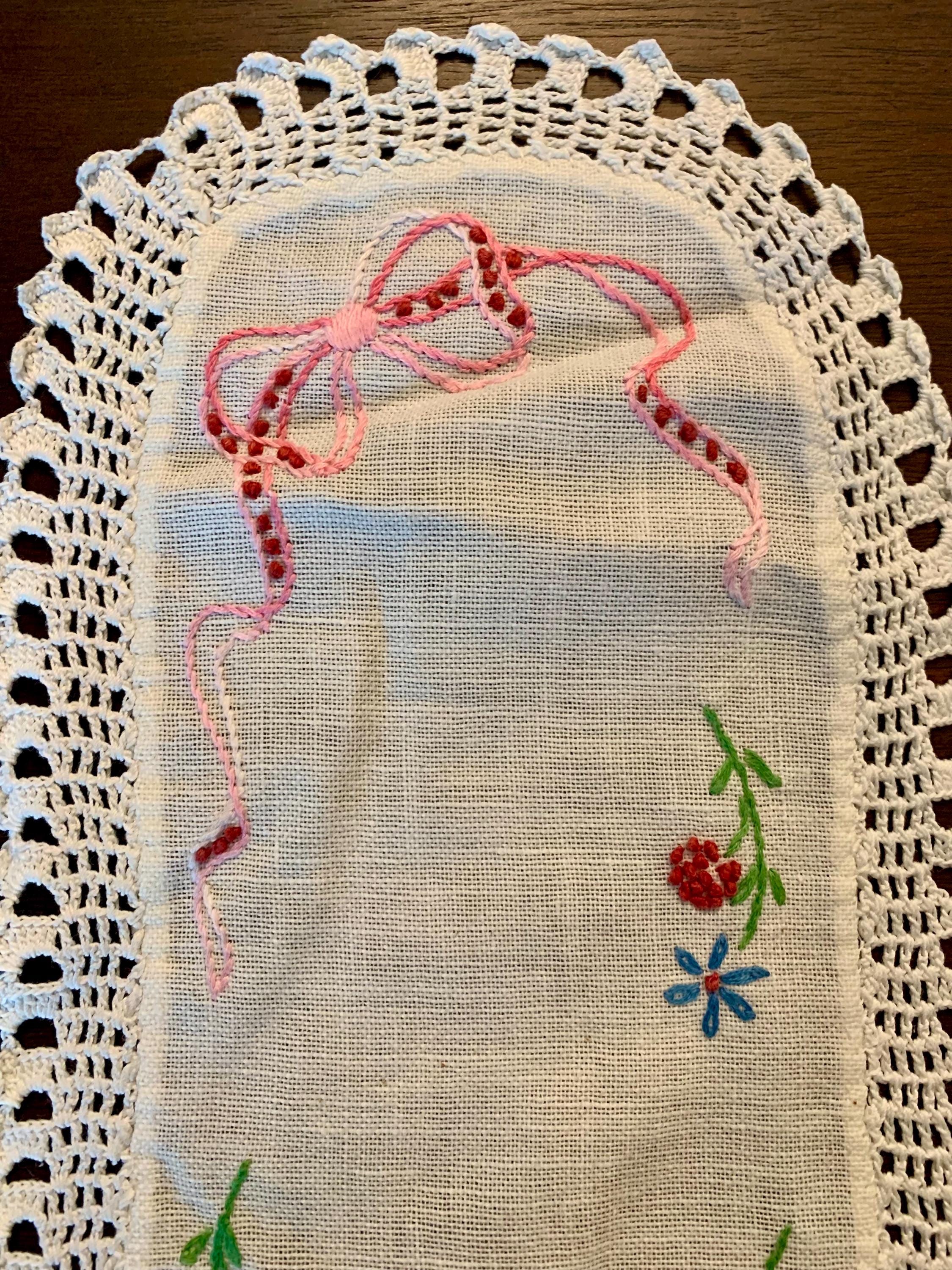 Linen Doily With Floral Bow Embroidery - Etsy