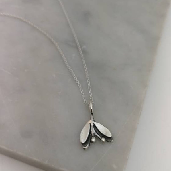 Mistletoe Necklace - Etsy