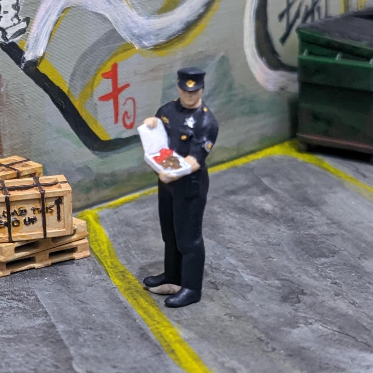 1:64 Mixed Lunch Break Cop Miniature Figures | Doughnut Break Policeman ...