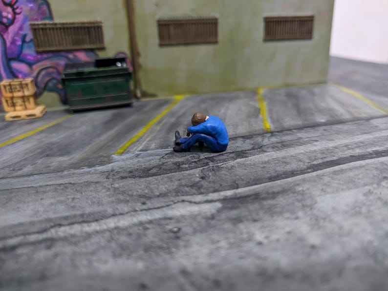 1:64 Mixed Pose Drunk Men Miniature Figures | Casual and Formal Drunk ...