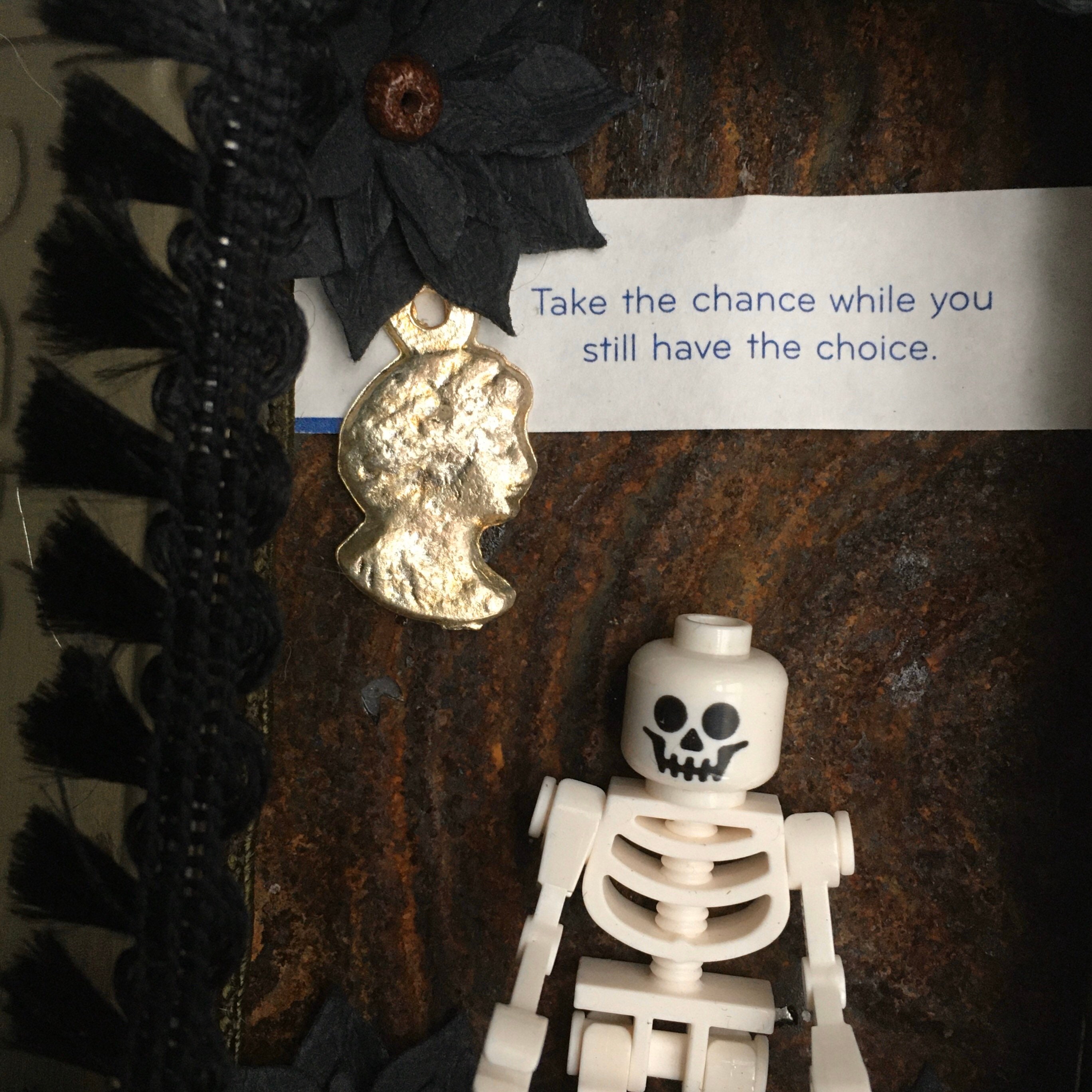 Little LEGO Skeleton Shrine Minifigure Magnetic - Etsy