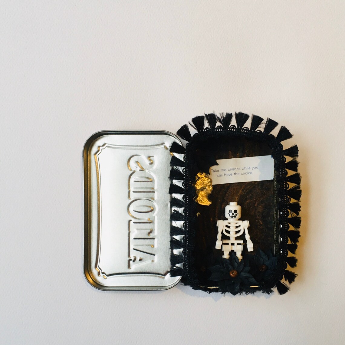 Little LEGO Skeleton Shrine Minifigure Magnetic - Etsy