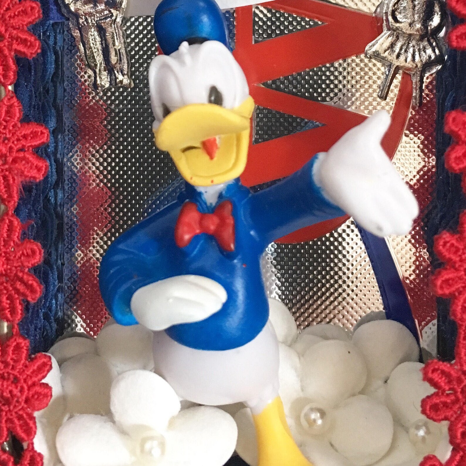 Little Donald Duck Shrine Magnetic - Etsy