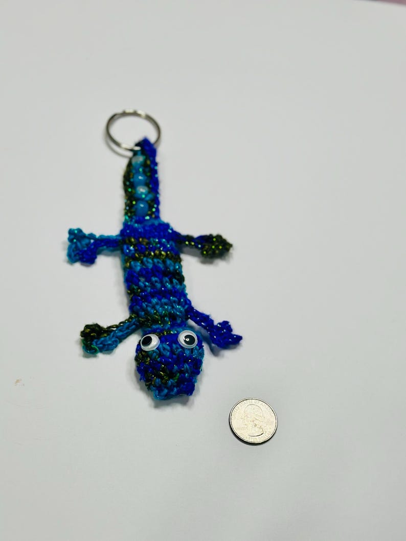 Crochet Lizard Fidget Toy - Sensory Fidget Stress Relief Worry Stone ...
