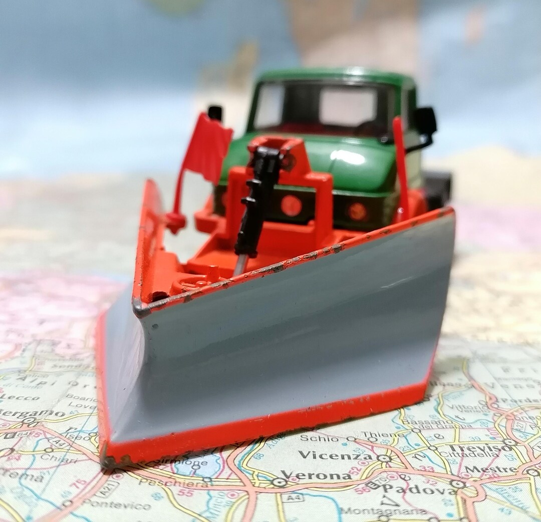 Vintage MERCEDES Unimog Snow Plow, Diecast 1:50 Scale Model in Nmint ...