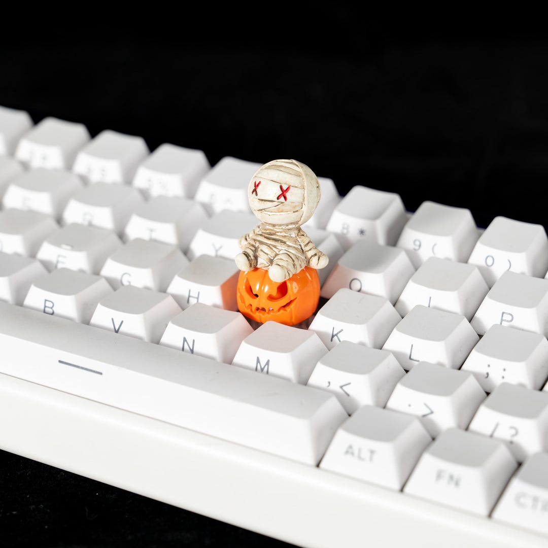 Spooky Mummy Pumpkin Artisan Keycap Handmade Resin Halloween Keycap ...