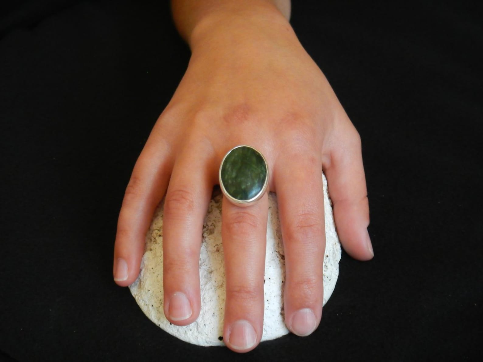 New Zealand Greenstone and Sterling Silver Ring - Etsy