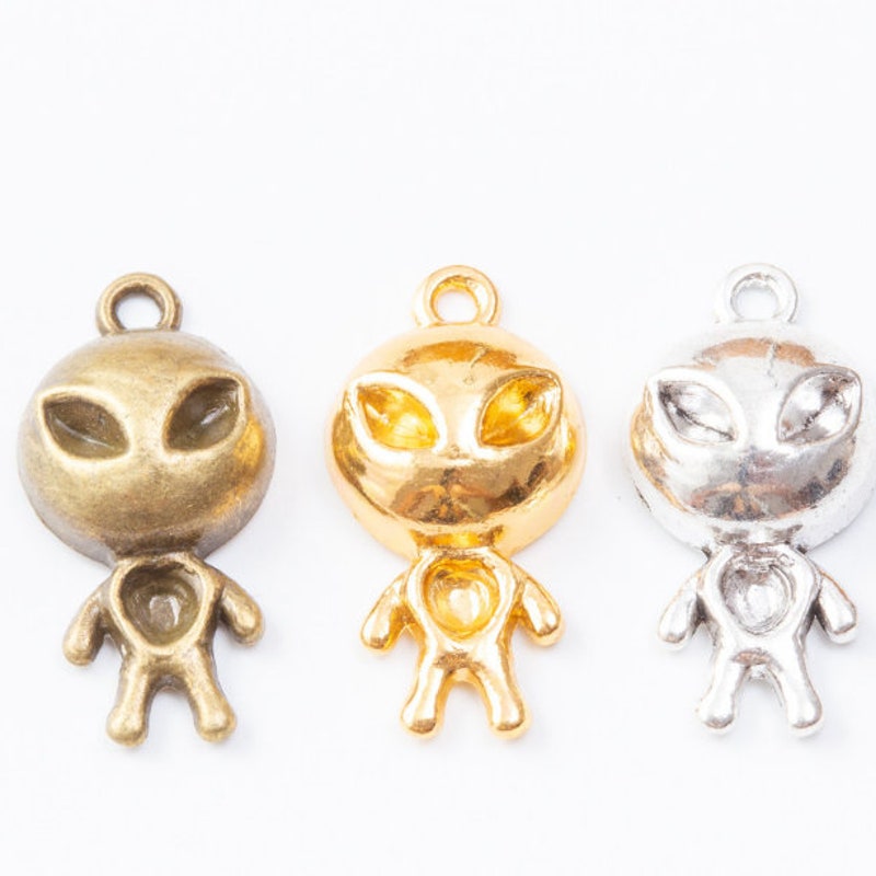 Alien Charm - Etsy