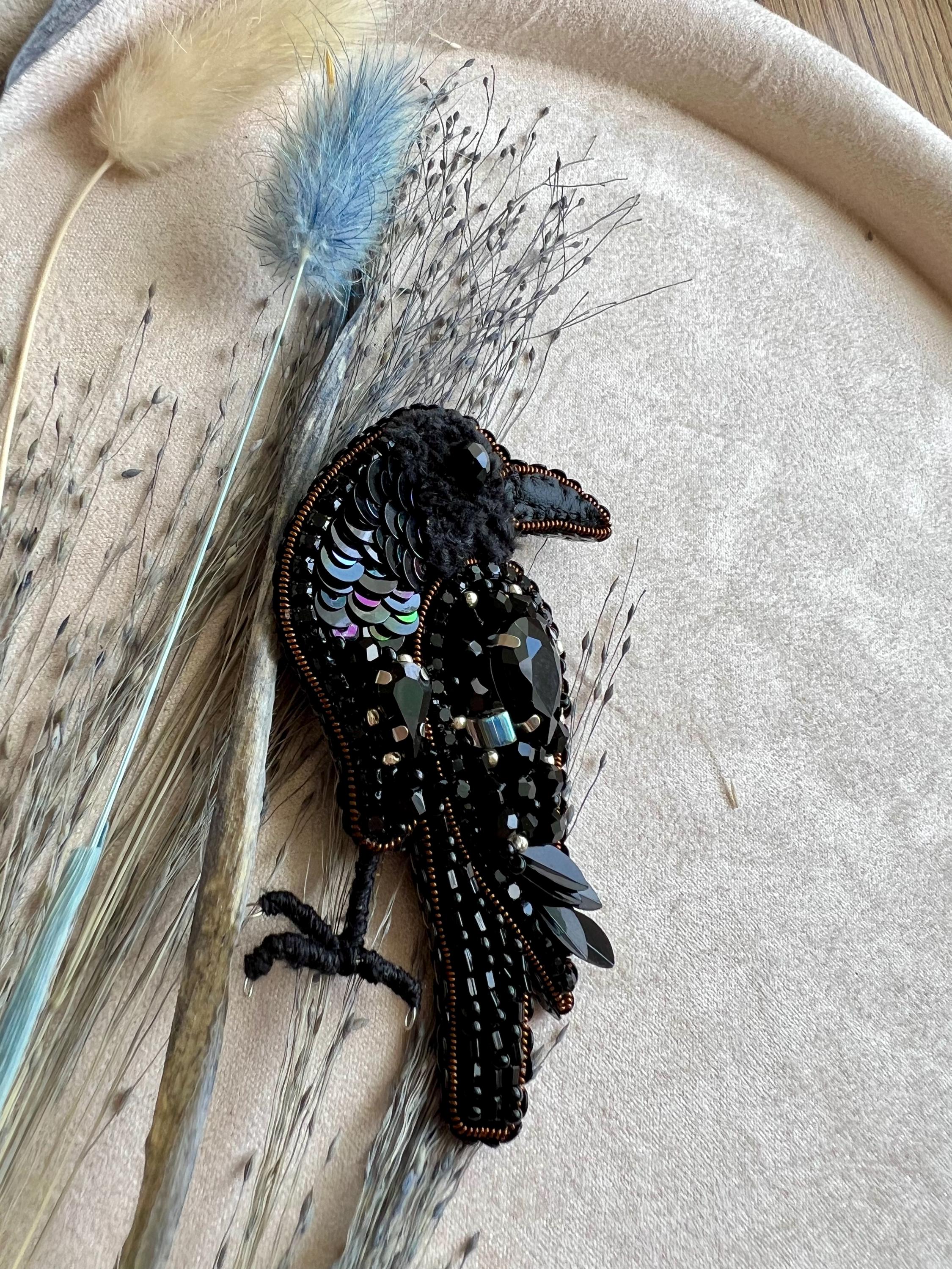 Witchy Black Raven Brooch, Beaded Crow Pin, Mystical Halloween ...
