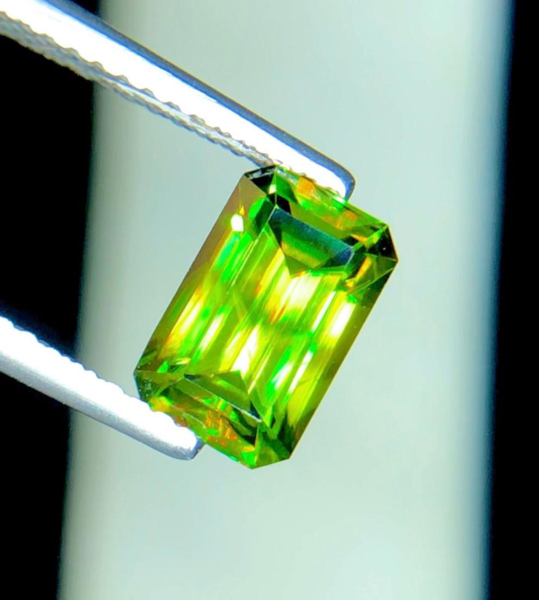 1.65 Ct Vivid Green Chrome Sphene Gemstone – Emerald Cut Titanite - Etsy