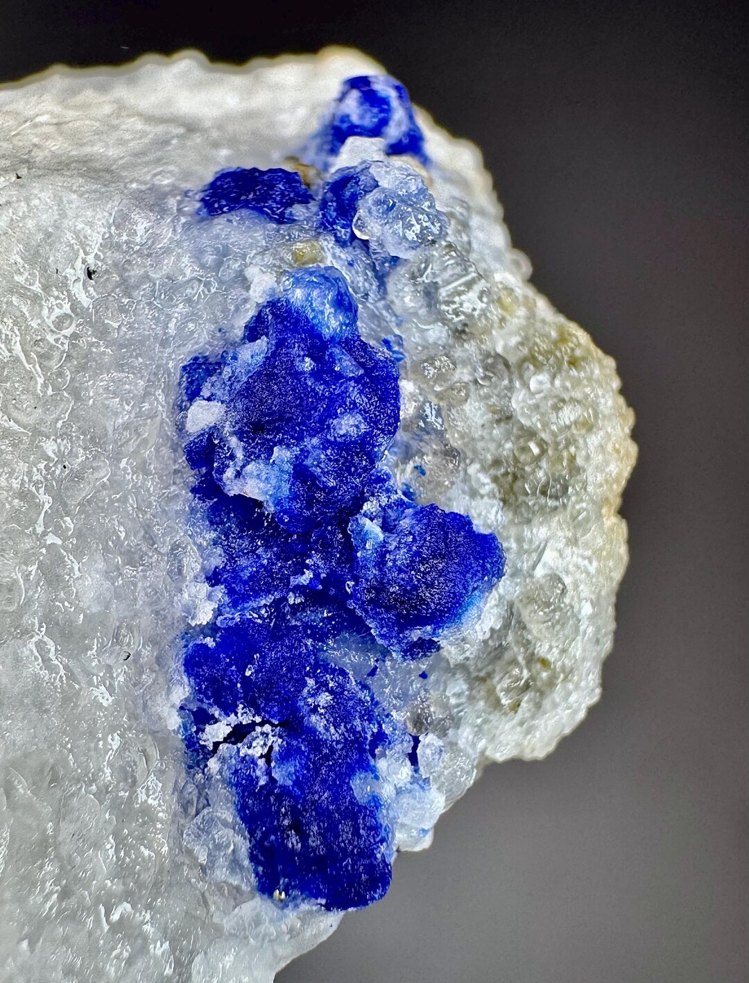 Azurite Crystal Specimen: Deep Blue Raw Mineral for Collectors 101 CRT ...