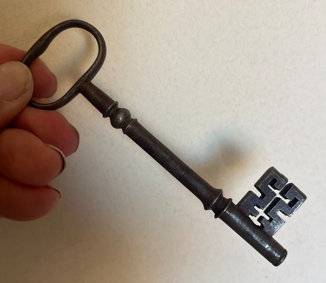 KEY 18th Century English Authentic Steampunk Iron 4 3/8 Skeleton Key ...